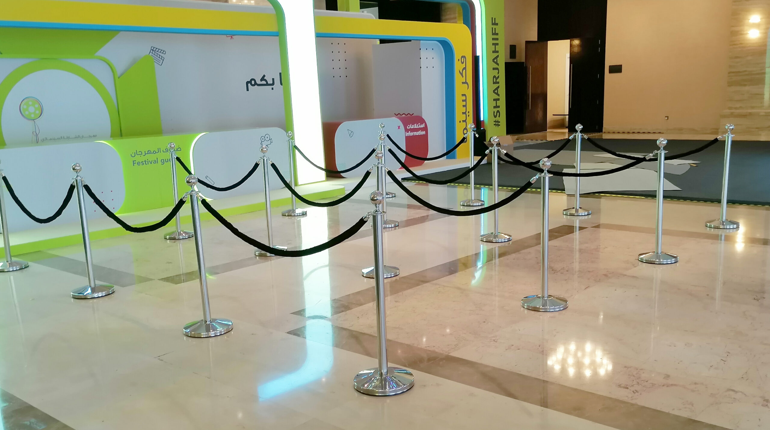 Crowd Control Ropes Black - Fern Event Rentals