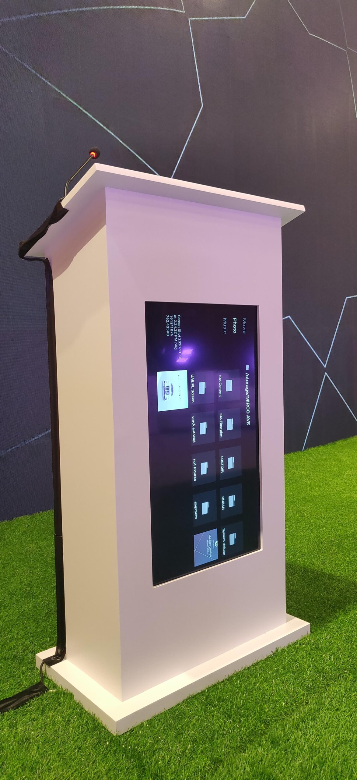 Leader Digital Podium - Fern Event Rentals